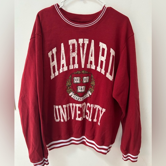 Harvard | Tops | Harvard University Crewneck Sweatshirt Size Large ...